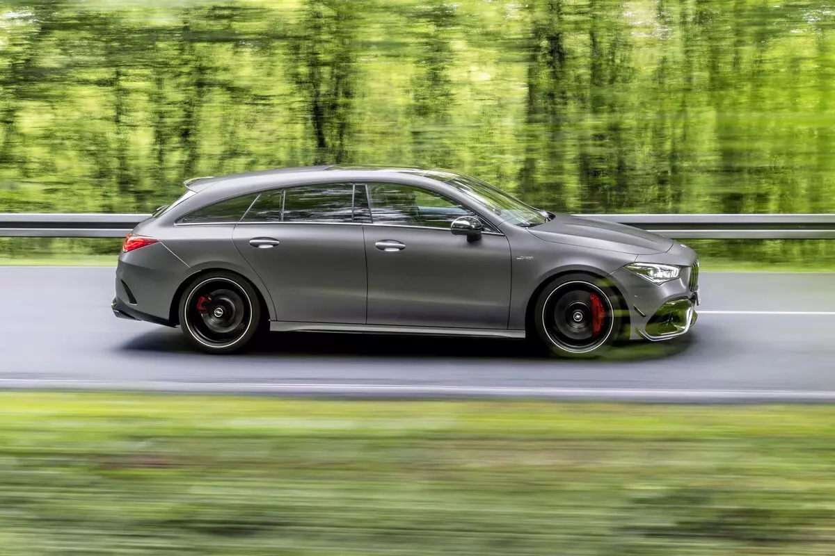 Європейська цінність: 421-сильний «сарай» Mercedes-AMG CLA 45 Shooting Brake 24682_3