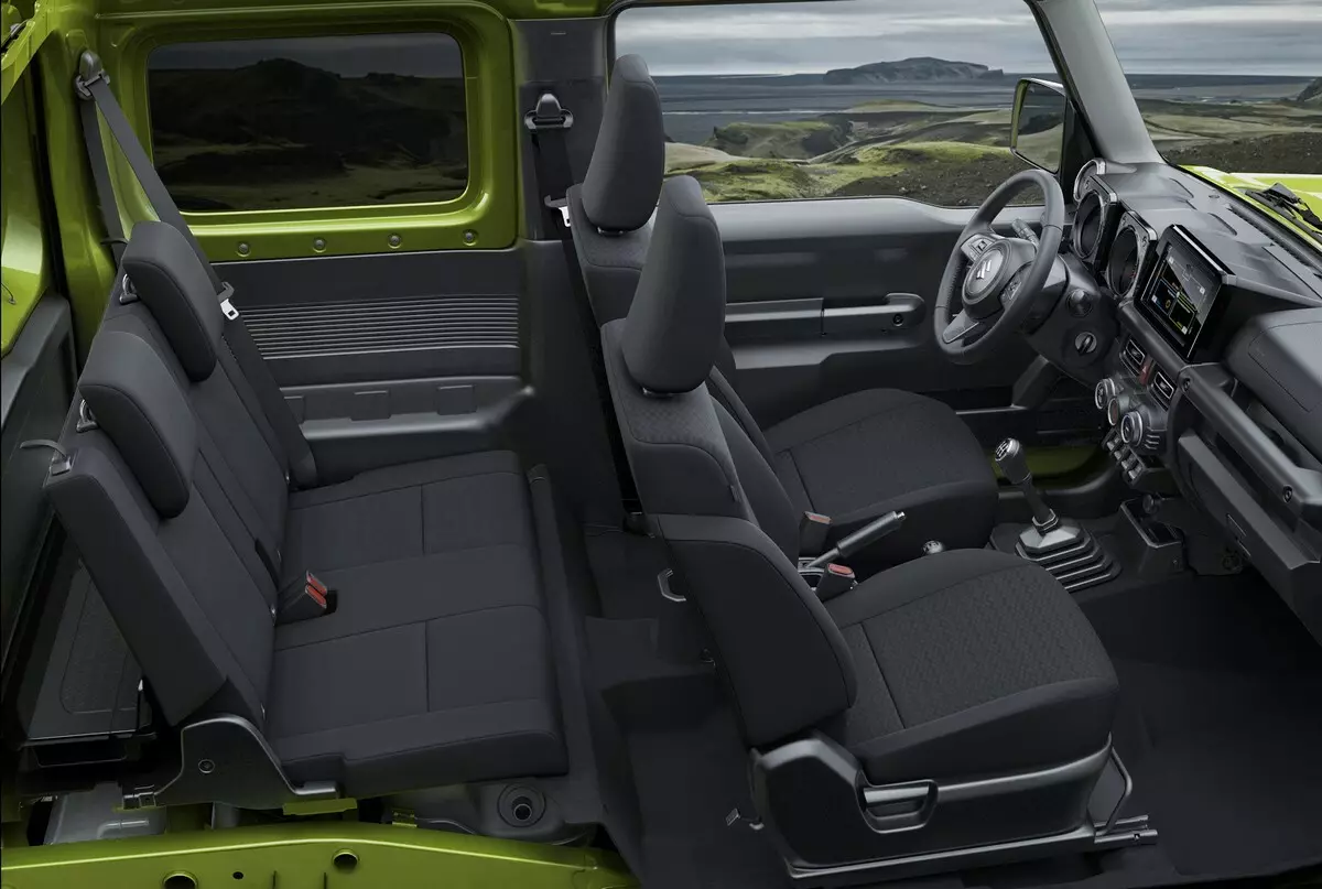Suzuki Jimny: 1,4 мільёна рублёў за новы дызайн і бензін АІ-95 24715_3