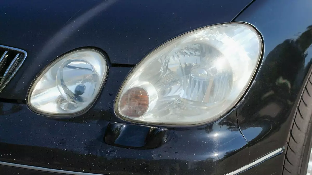 Lexus GS 300 II Headlight