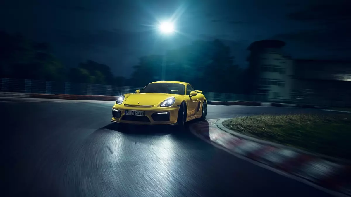 Porsche nimetatakse vene hinnad äsja esindatud Cayman GT4 2483_2