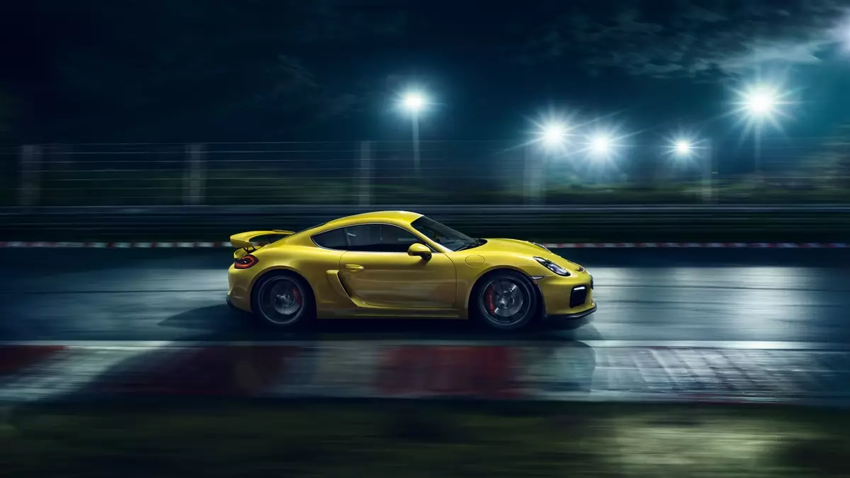 Porsche called Russian prices for the newly represented Cayman GT4 2483_4