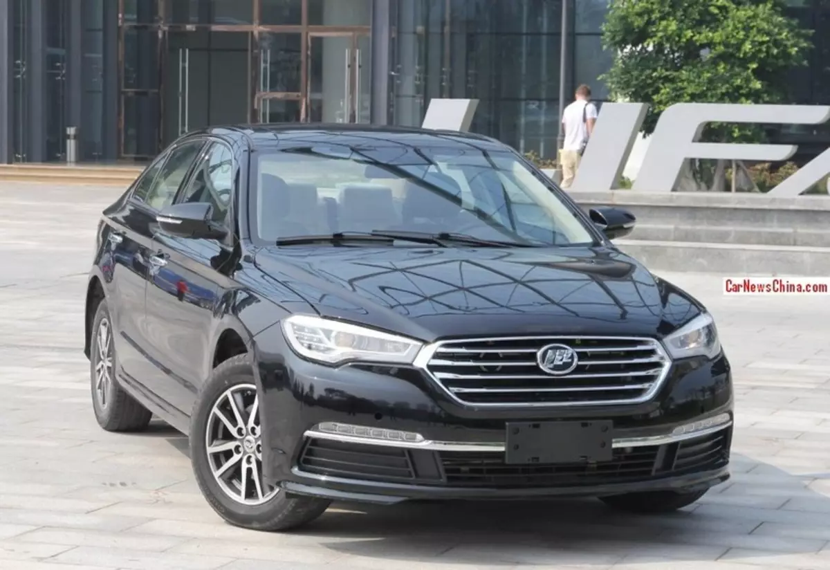 Lifan Motors presentarà a Moscou Lifan 820 Sedan 24850_1