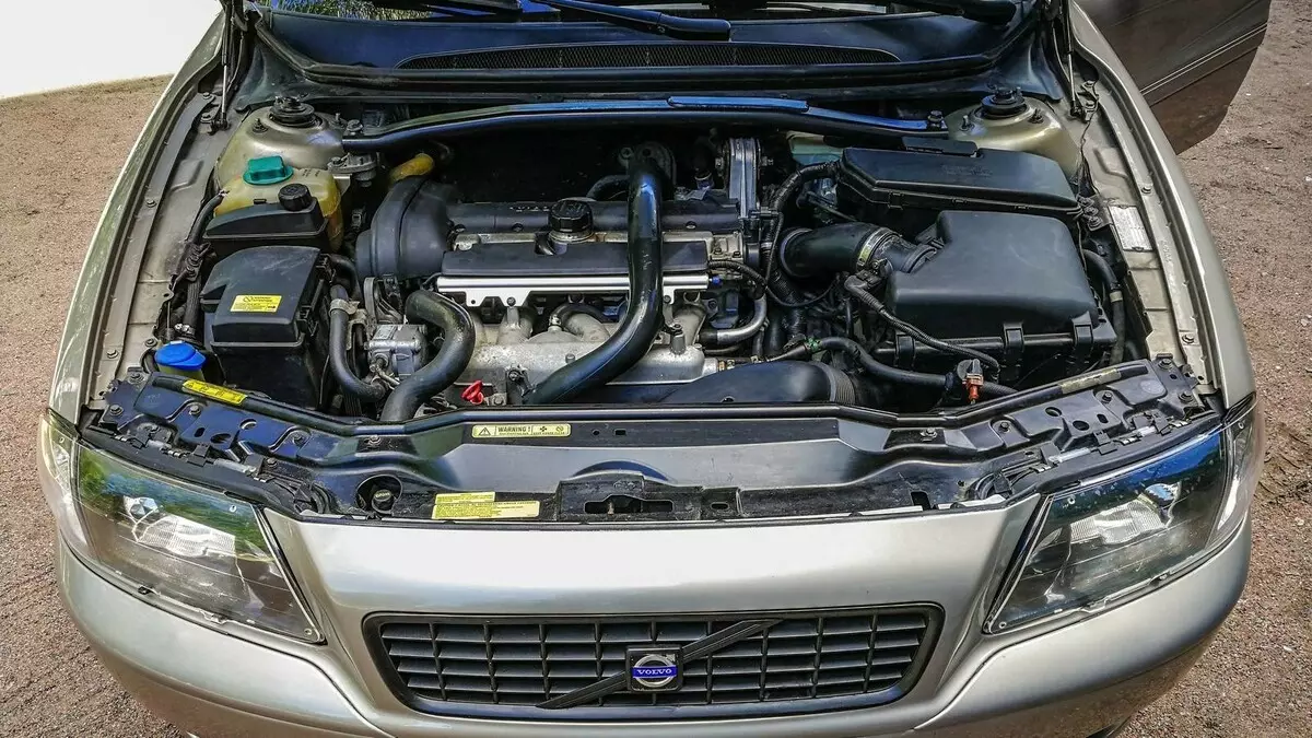 ក្រុមហ៊ុន Volvo-S80- Motor