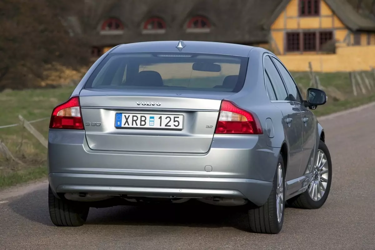 autowp.ru_volvo_s80_17.jpg。