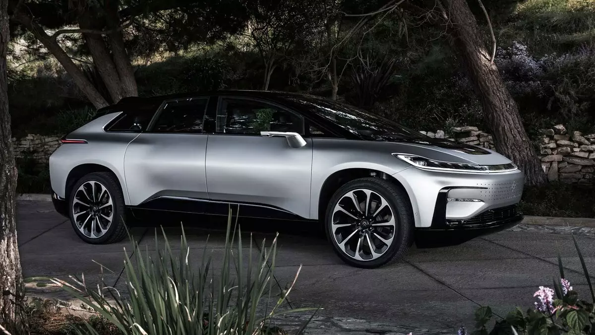 Faraday Future FF 91 va mostrar Ultra-Falders Interior amb 11 monitors 24912_1