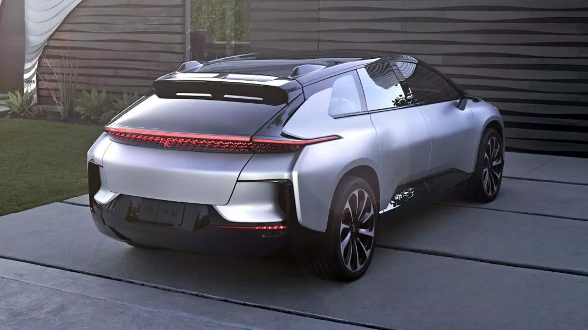 Faraday Future FF 91 va mostrar Ultra-Falders Interior amb 11 monitors 24912_4