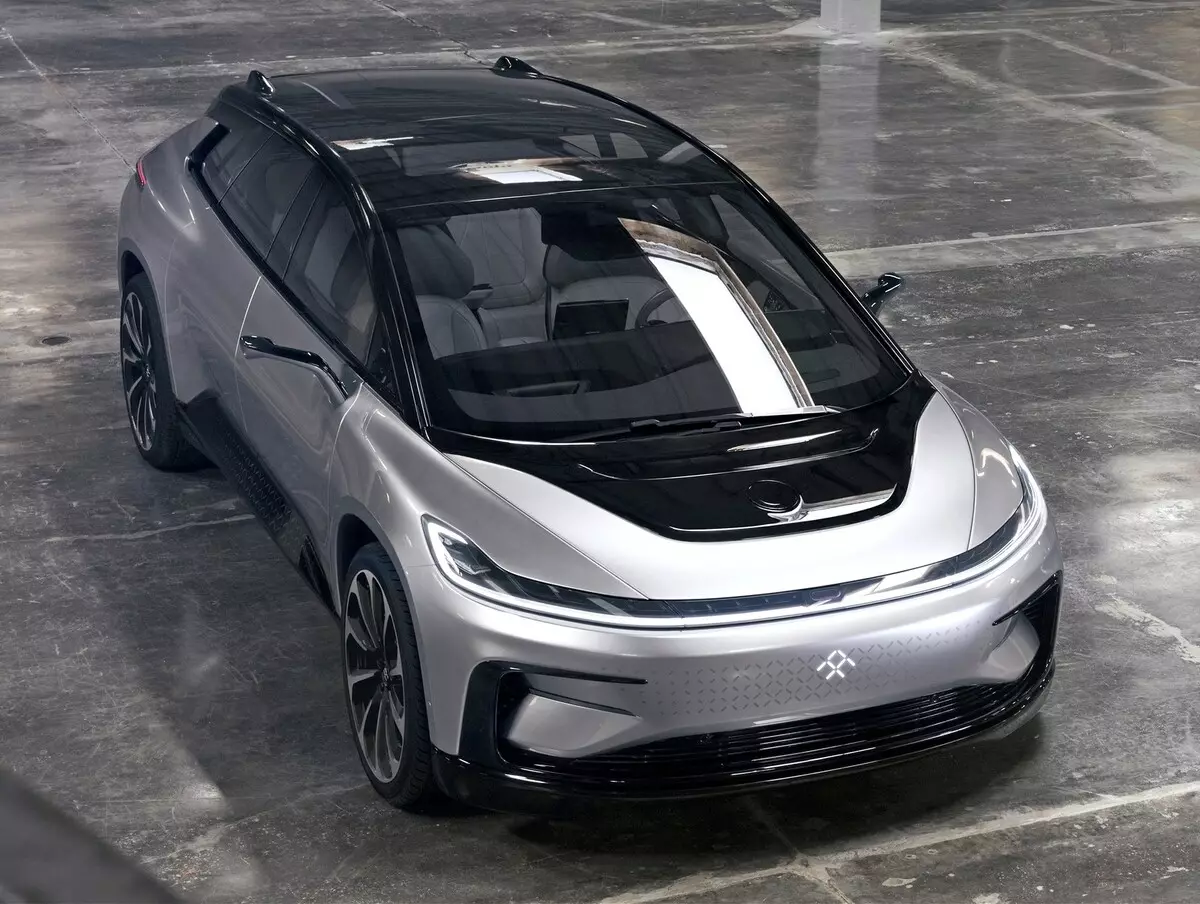 FARADAY எதிர்கால FF 91 11 திரைகள் கொண்ட அல்ட்ரா-லாக்கர்கள் உள்துறை காட்டியது 24912_5