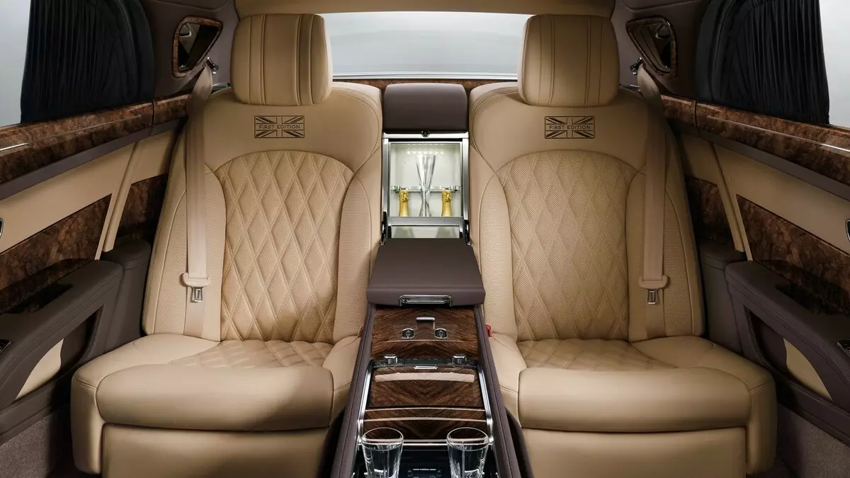 Bentley Mulsanne အသစ်သည်ရုရှားဈေးကွက်သို့ရောက်ရှိခဲ့သည် 24975_3
