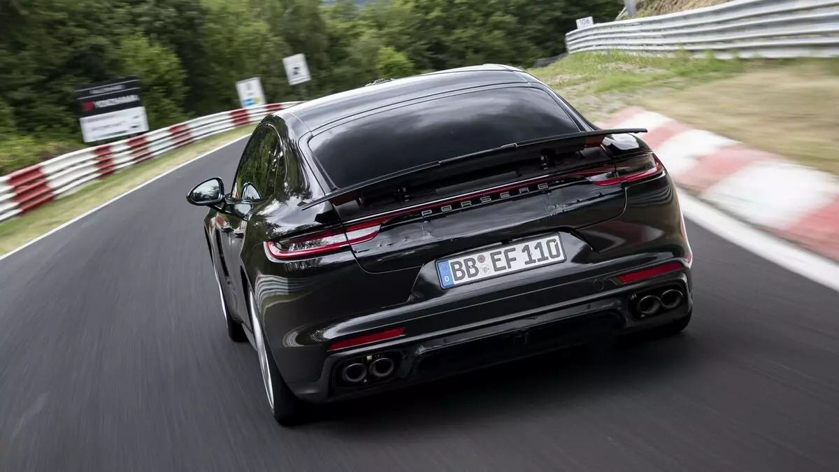 Opgedateer Porsche Panamera het die Mercedes-rekord op Nürburgring gebreek 24985_2