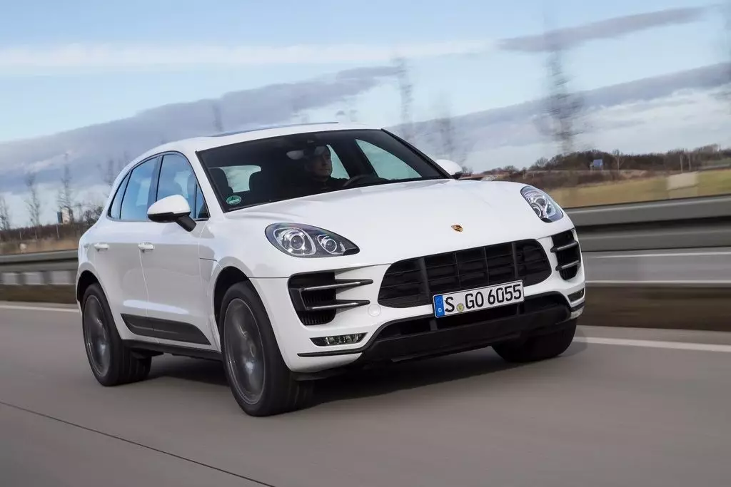 Porsche Macan.