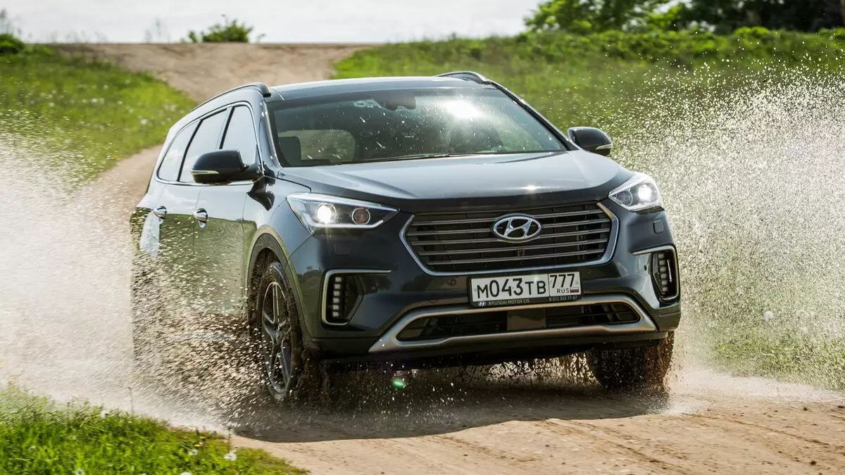 Hyundai pamashoko akanaka anotengesa Santa fe uye Grand Santa fe muRussia 25038_4