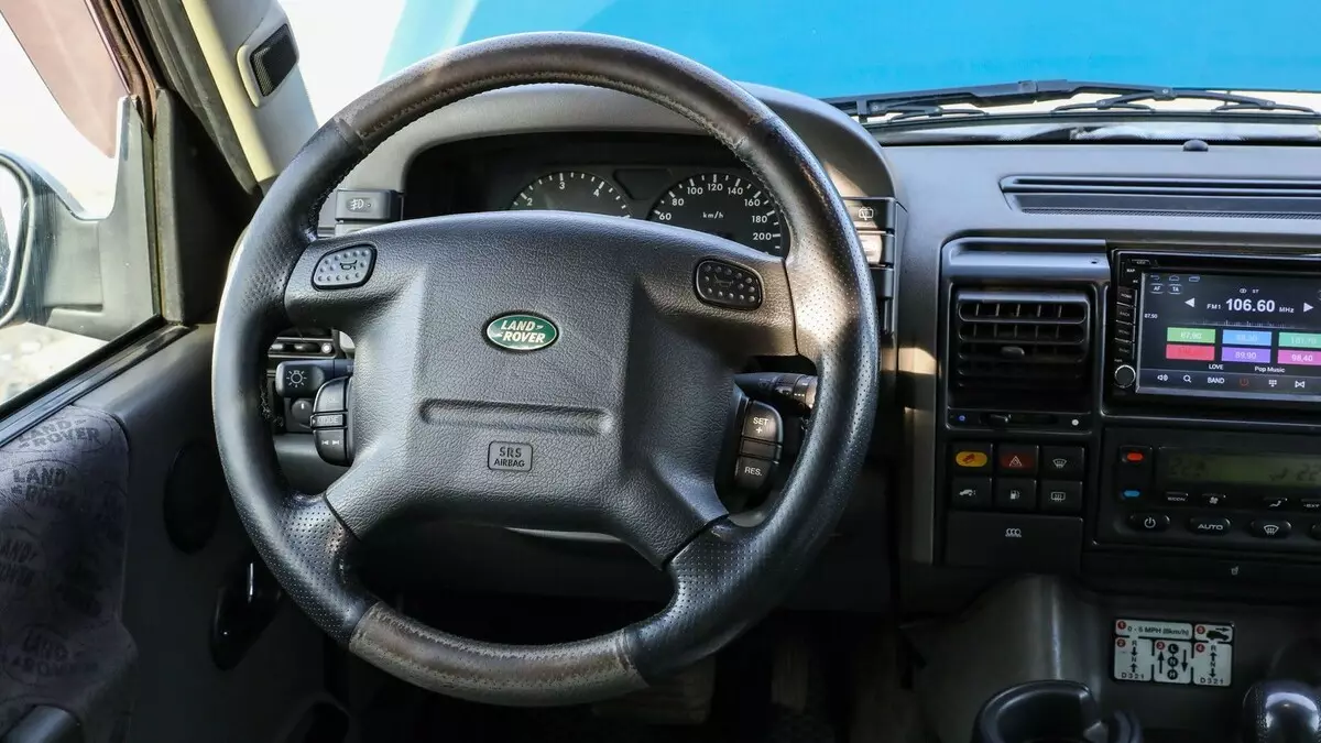 Land Rover Discovery 2 su rida: kančia su hidraulika, užduoti rankovėmis ir atspariu dyzelinu 25169_5