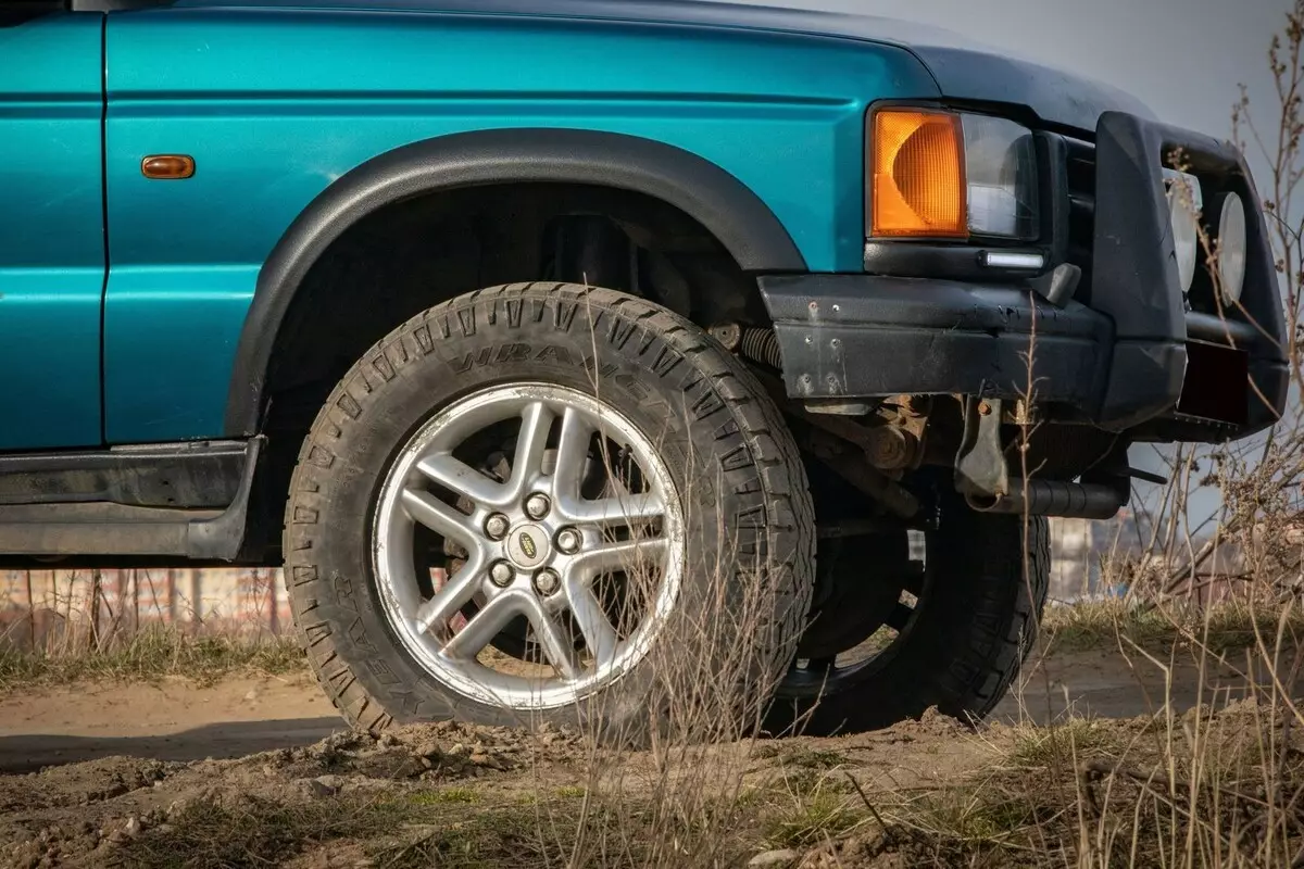 Land Rover Discovery 2 con kilometraje: cuerpo, marco, salón 25170_7