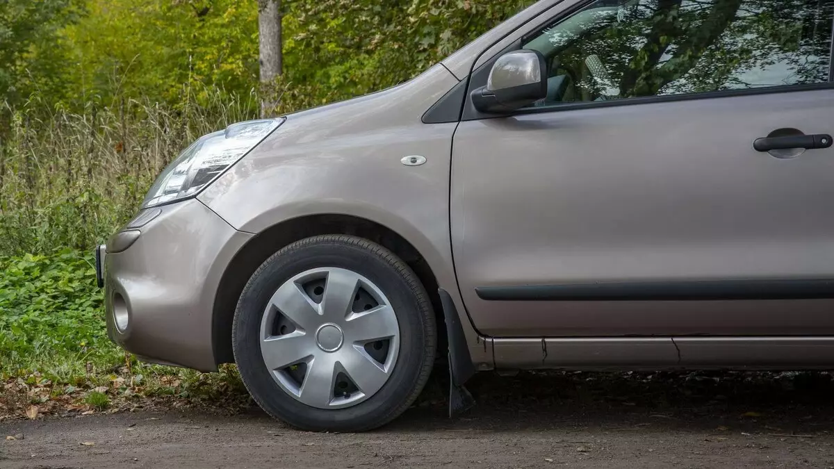 NISSAN NOTE na Mileage: mwili, saluni, umeme 25237_12