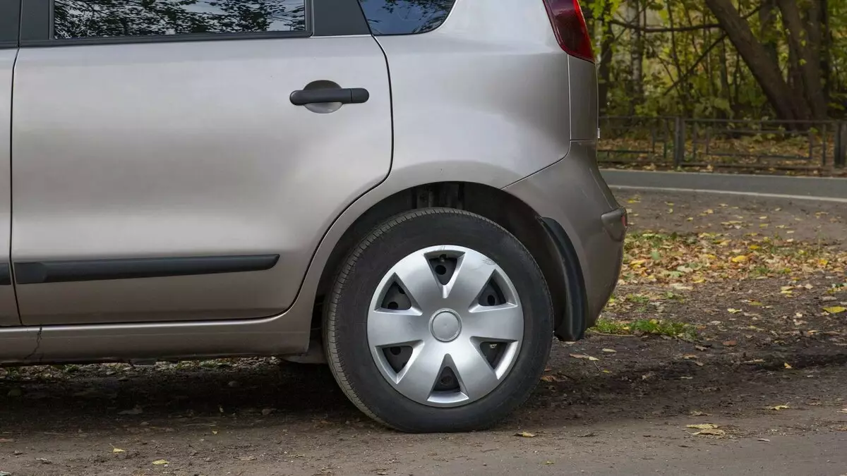 NISSAN NOTE na Mileage: mwili, saluni, umeme 25237_13