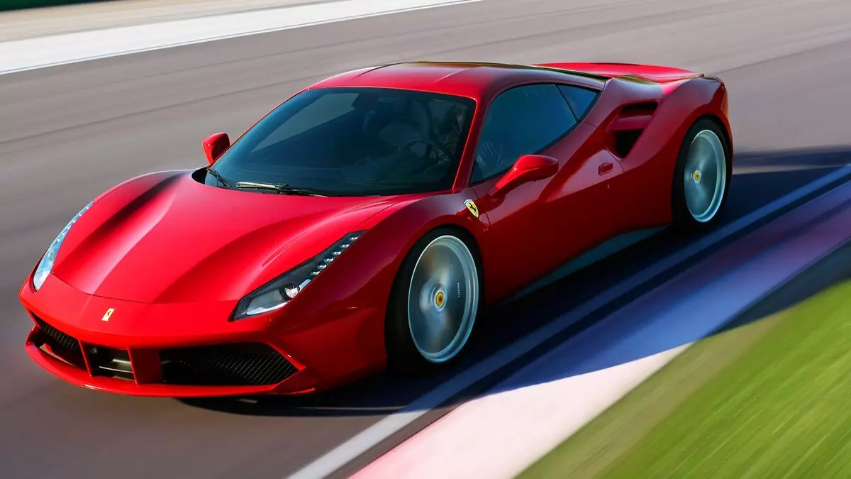 Neniu enmiksiĝo krizo: Ferrari-vendoj en Rusujo pliiĝis je 60% 25251_1