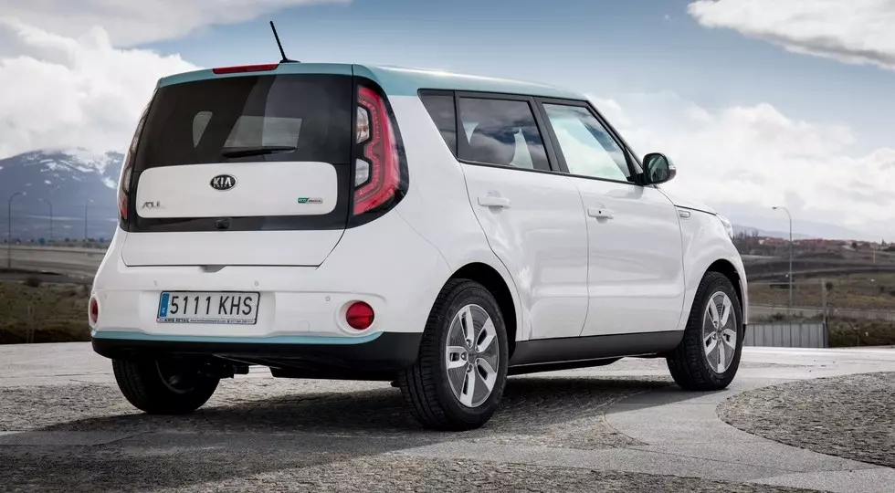 Nouvo Kia Soul: konsepsyon rekonèt, motè soti nan Hyundai Kona ak, petèt, kat-wou kondwi 25275_6