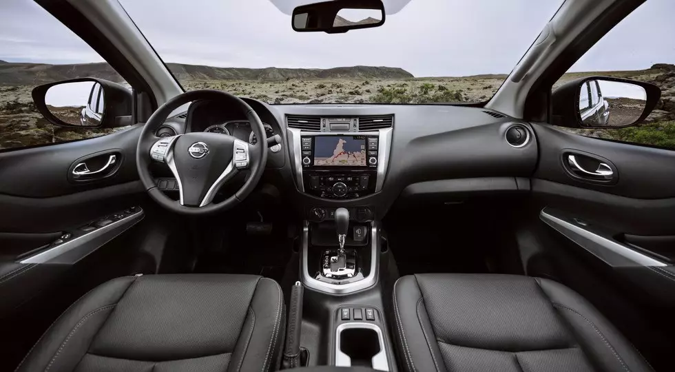 Nissan muli naiilawan ang na-update navara pickup sa video at tinatawag na petsa ng premiere 25317_4