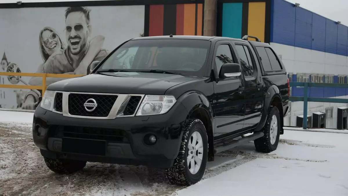 ក្រុមហ៊ុន Nissan Navara ឆ្នាំ 2011 ដែលមានចម្ងាយ 26000 គីឡូម៉ែត្រពីម្ចាស់មួយ 25321_1