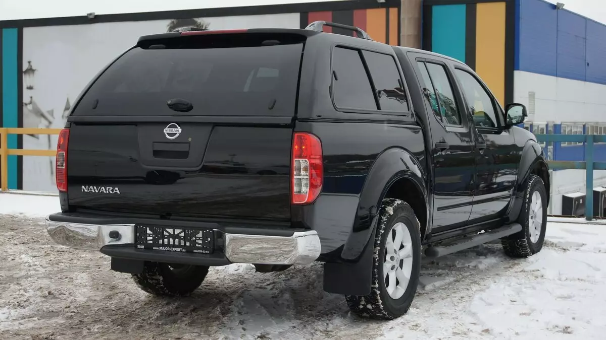 Nissan Navara 2011 ndi mileages 260,000 makilomita 26 kuchokera kwa eni ake 25321_3