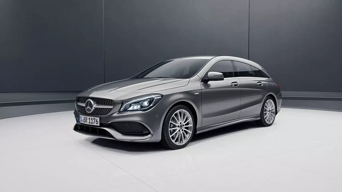 Mercedes-benz Cla e thunya e hlophisitsoe ka bosiu