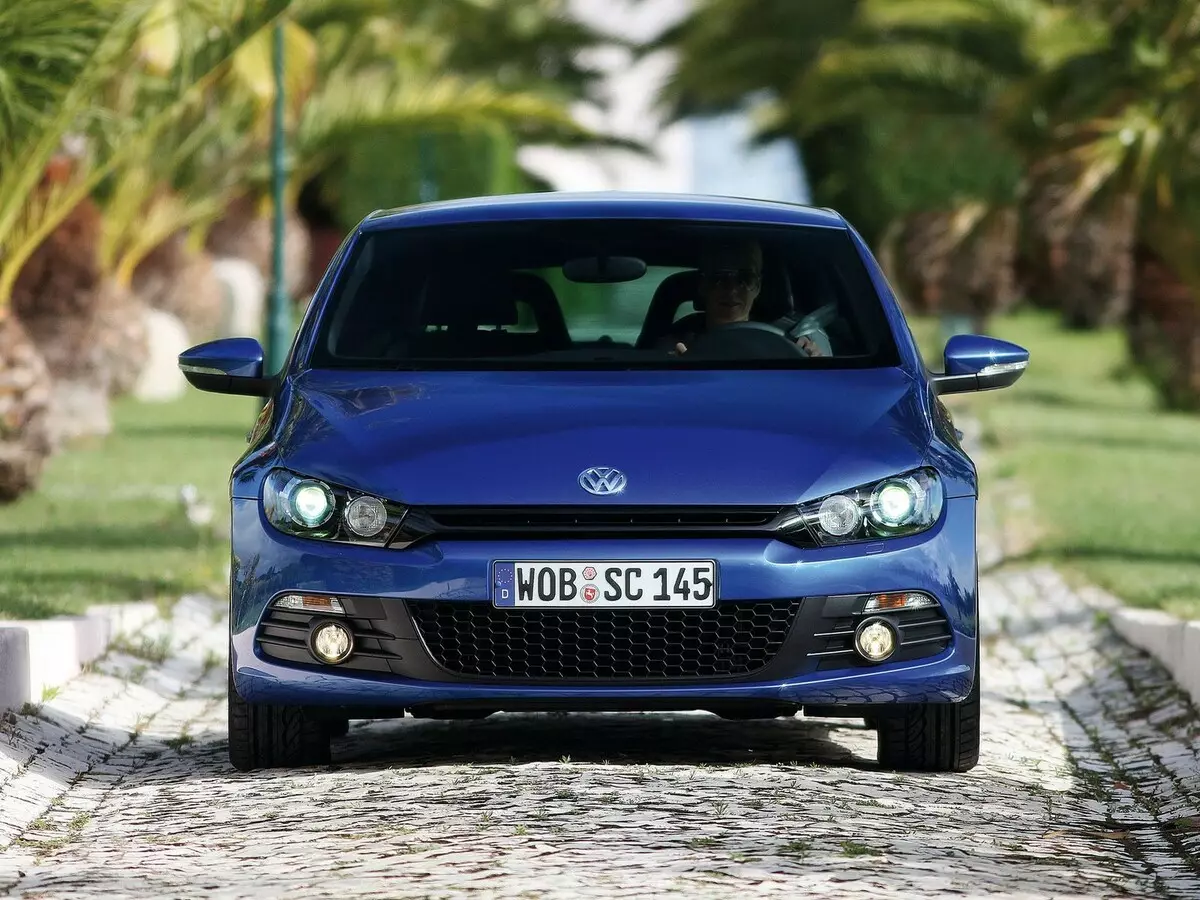 Volkswagen Scirocco III: Reviżjonijiet, vantaġġi u liżvantaġġi 25552_3