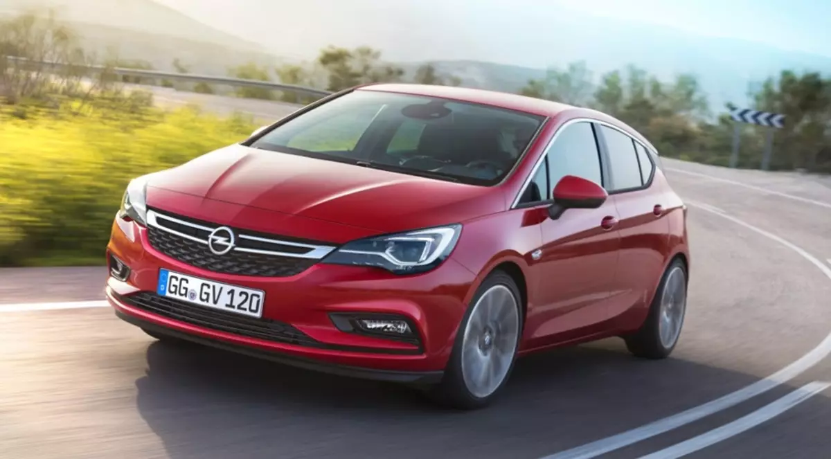 Opel ayrılmadan əvvəl rus model aralığını azaltdı 25571_1