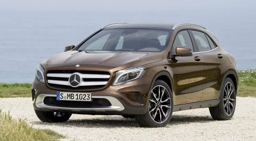 Ao amin'ny sary: ​​Mercedes-Benz gla-kilasy