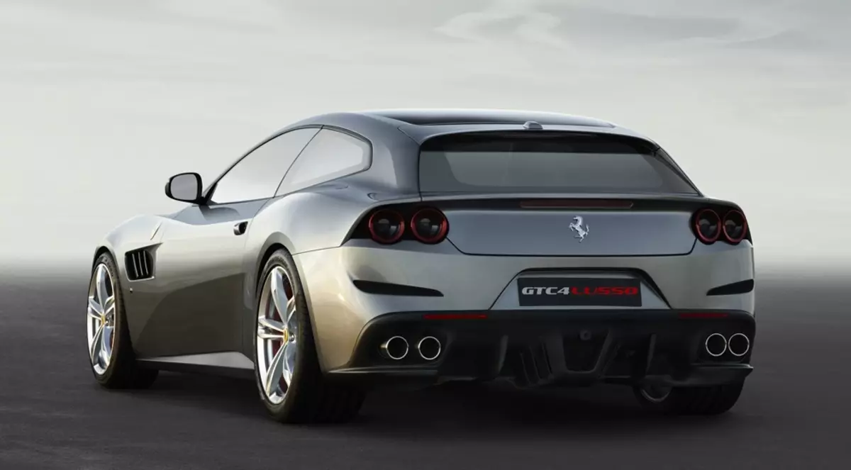 Ferrari a kpọnwụrụ akpọsara na mbara igwe FF ma mee ya ike karịa 25697_3