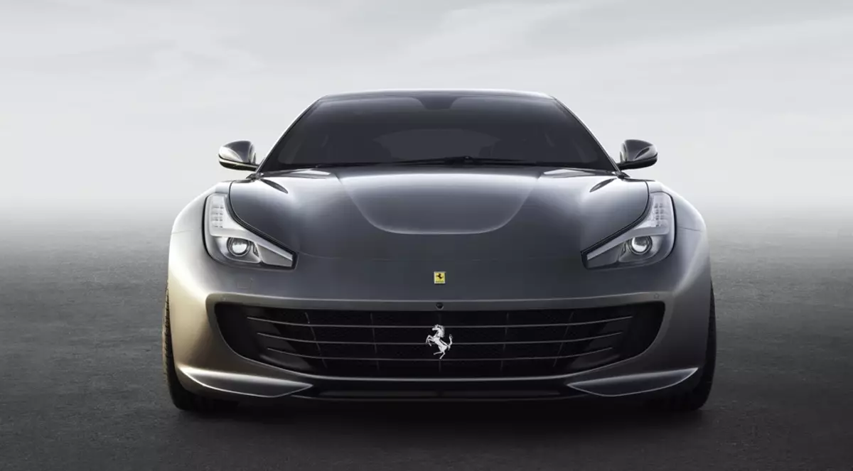 Ferrari ëmbenannt universell FF an huet et nach méi staark gemaach 25697_4