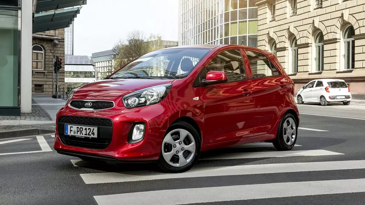 Smart Forfour และ บริษัท : เลือกรถขนาดเล็กสำหรับเงินใหญ่ 25843_19