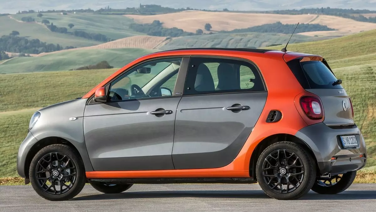 Smart Forfour และ บริษัท : เลือกรถขนาดเล็กสำหรับเงินใหญ่ 25843_2