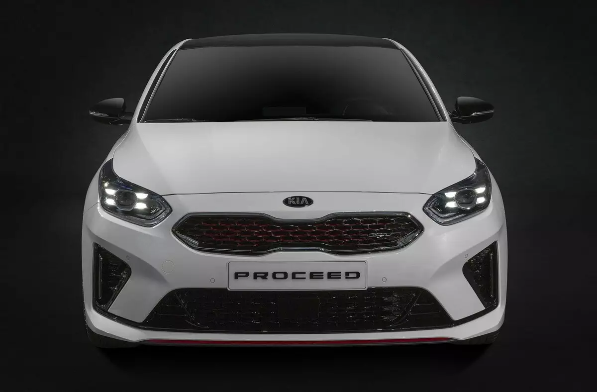 Новы Kia ProCeed: яшчэ адзін «хлеў» замест хэтчбека 25874_11