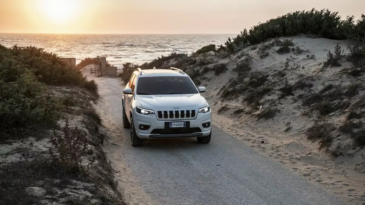 Nieuwe Jeep Cherokee Front