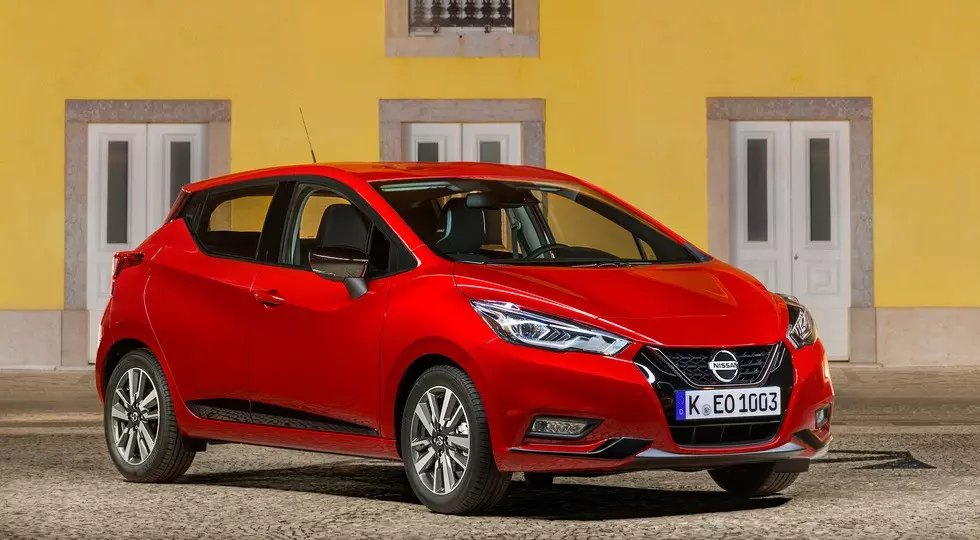 Den tidigare Nissan Micra hatchback med designen under den senaste generationsmodellen: Nya foton 26108_4