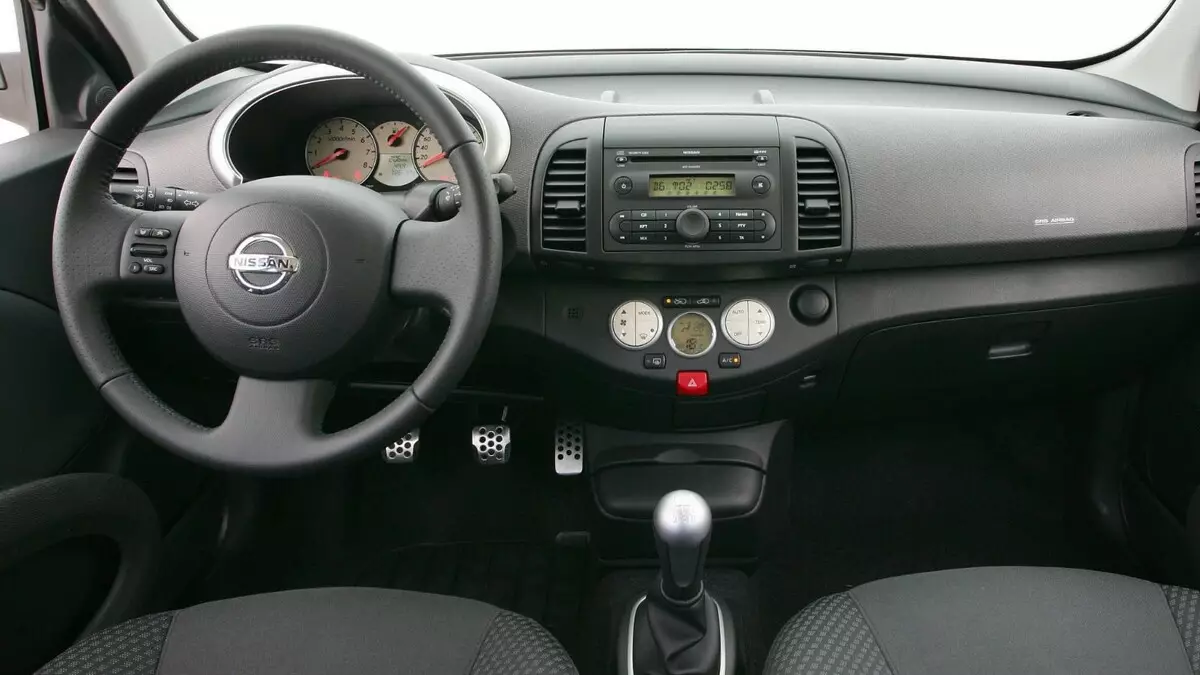 Nissan Micra (k12) '2003-10)