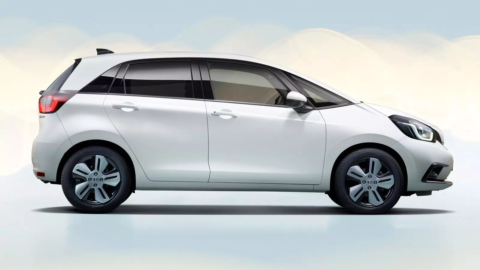 Pensioner's joy: Honda announced the technical characteristics of the new Jazz 26211_3