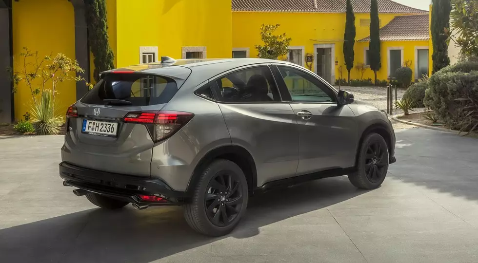 Honda HR-V Crosssover o le a suia le ata i se augatupulaga fou: muamua ata 26213_2