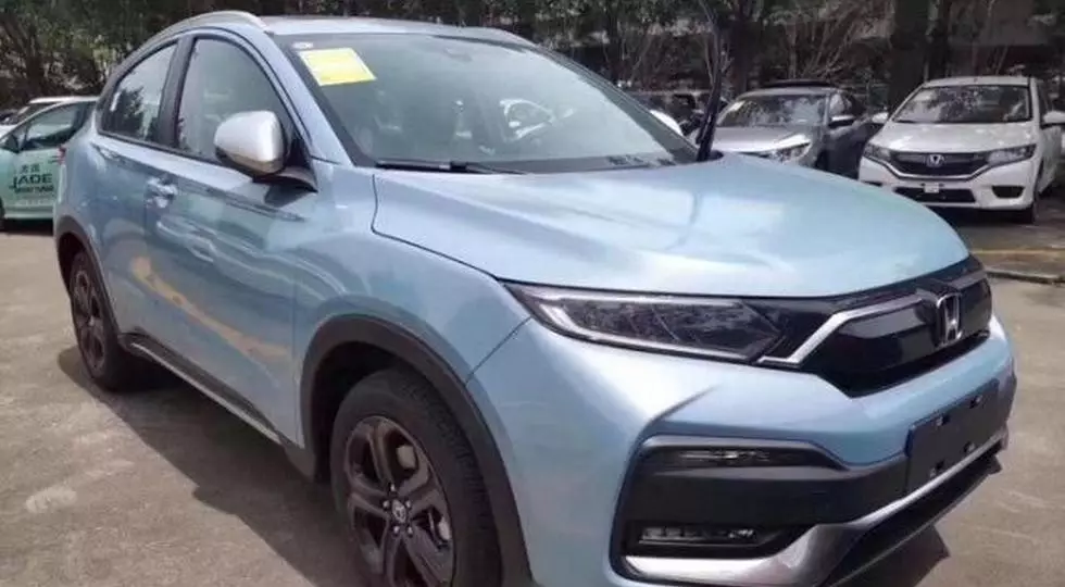 Clone Honda HR-V selepas Restyling juga mendapat enjin turbo 26215_1