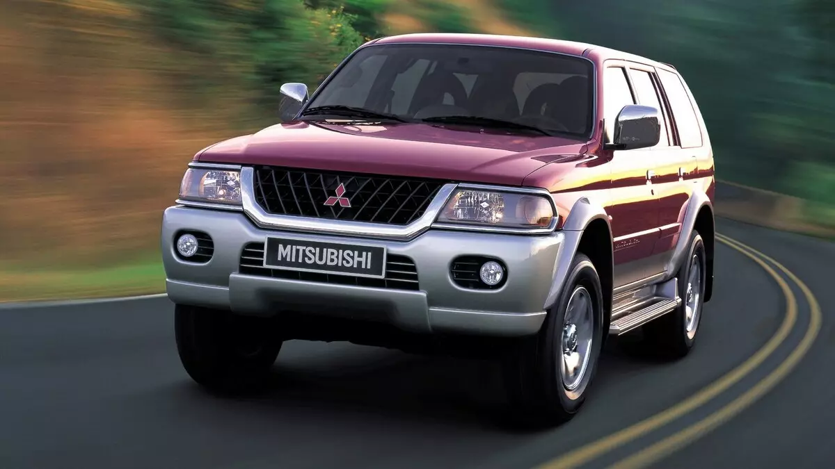 På billedet: Mitsubishi Pajero Sport '1999-2005