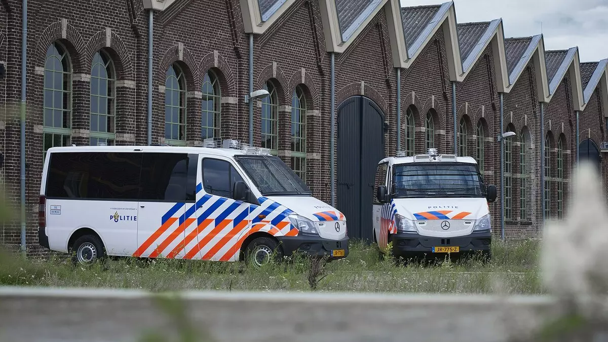 Auf dem Foto: Mercedes-Benz Sprinter Spezifikationen für die niederländische Polizei