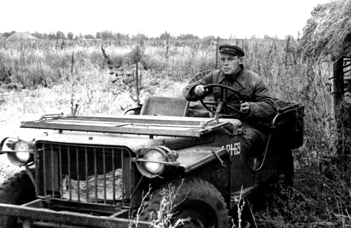 Jeeps Willys ee USSR: Miyuu ciidan casaanka ku guuleysan karaa la'aantood? 26311_16