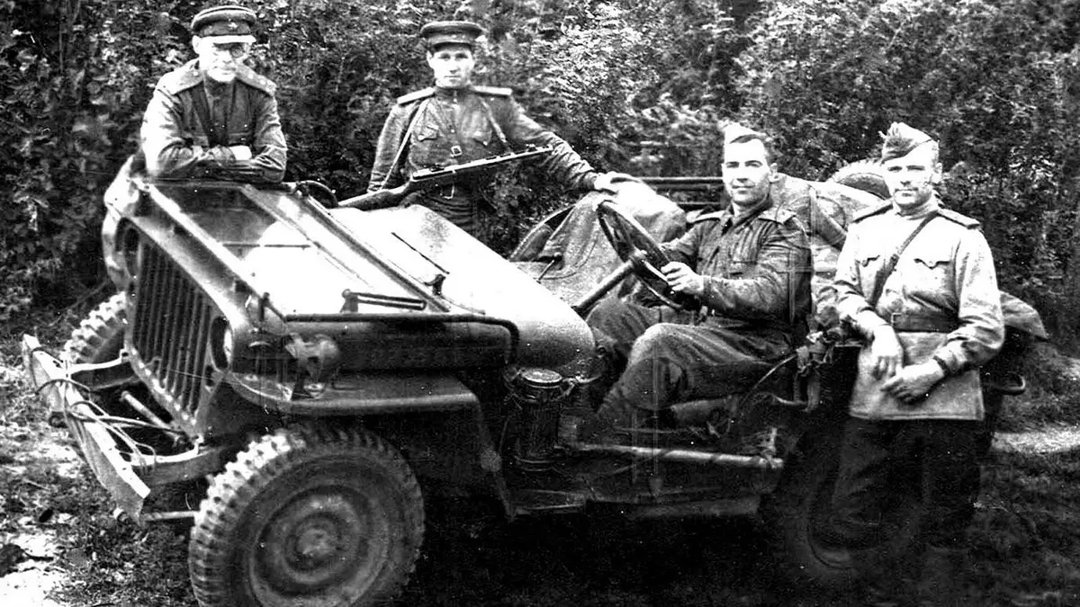 Jeeps Willys ee USSR: Miyuu ciidan casaanka ku guuleysan karaa la'aantood? 26311_25