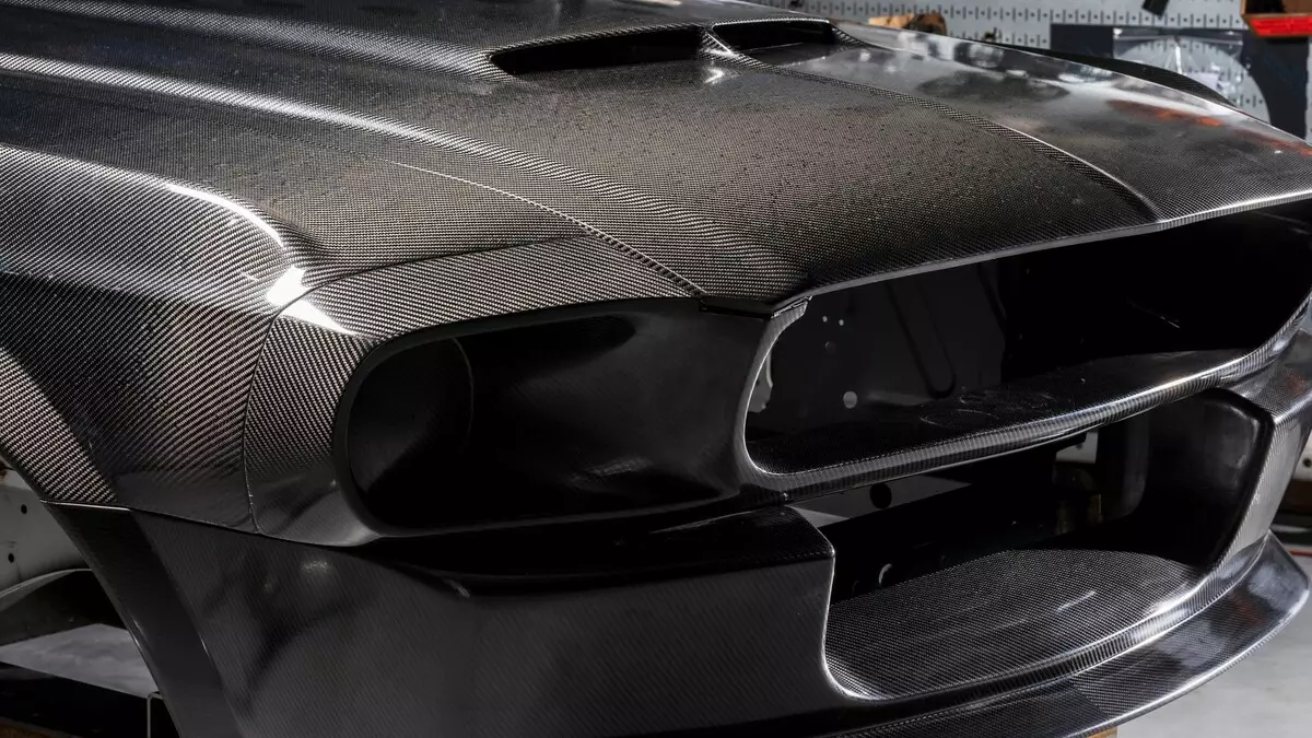 Deiet carbon: Mae Edition Carbon Shelby GT500CR yn haws gwreiddiol gan 272 kg 26348_4