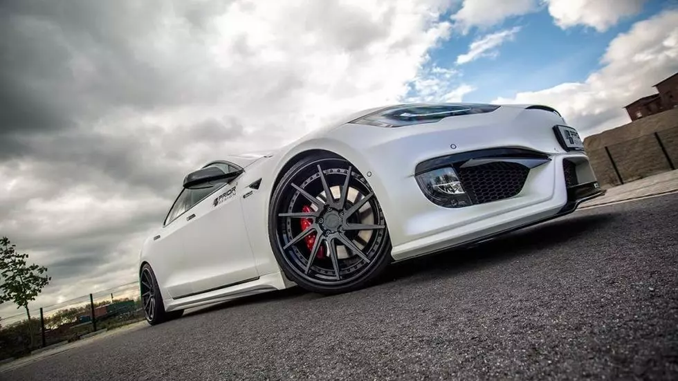 Styl Hansta: Tesla Model S nabył zestaw aerodynamiczny 26407_6