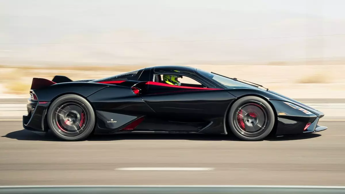 Bugatti, poďme Zbohom: SSC Tuatara sa stala najrýchlejším sériovým autom na svete 26415_5