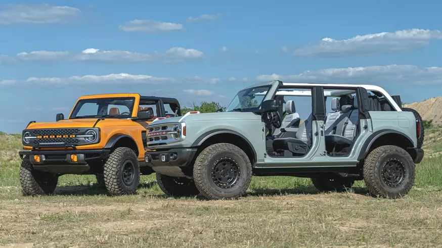 Henteu deui, sareng deui: Ford kedah nundung ngamimitian ngamimitian suplai bronco kusabab panangan perandemik 26430_1