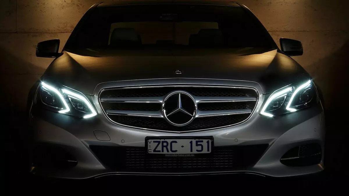 Fotol: MERCEDES-BENZ E 250 CDI AU-SPEC (W222) '2013-N.V.