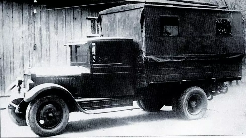 Samengewerkt, maar Sovjet: de zeldzaamste militaire auto's амо 26597_20