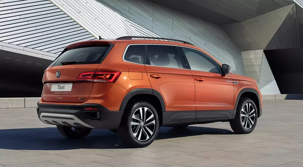 Novi Volkswagen Crossover za Rusijo, ki je cenejši od Tiguana: To je Taos, Brother Skoda Karoq 26662_2